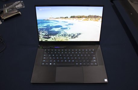 2018 4K Razer Blade 15 Laptop | CamHughes.com